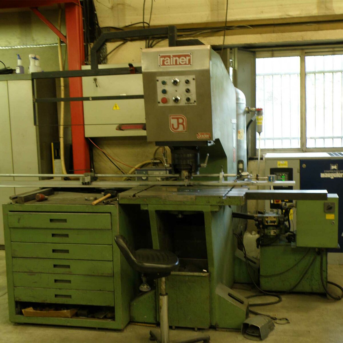 La poinçonneuse RAINER pour tôlerie industrielle | Benguella Industrie